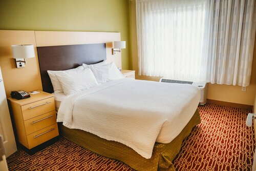 Otel TownePlace Suites Aberdeen, Aberdeen, foto