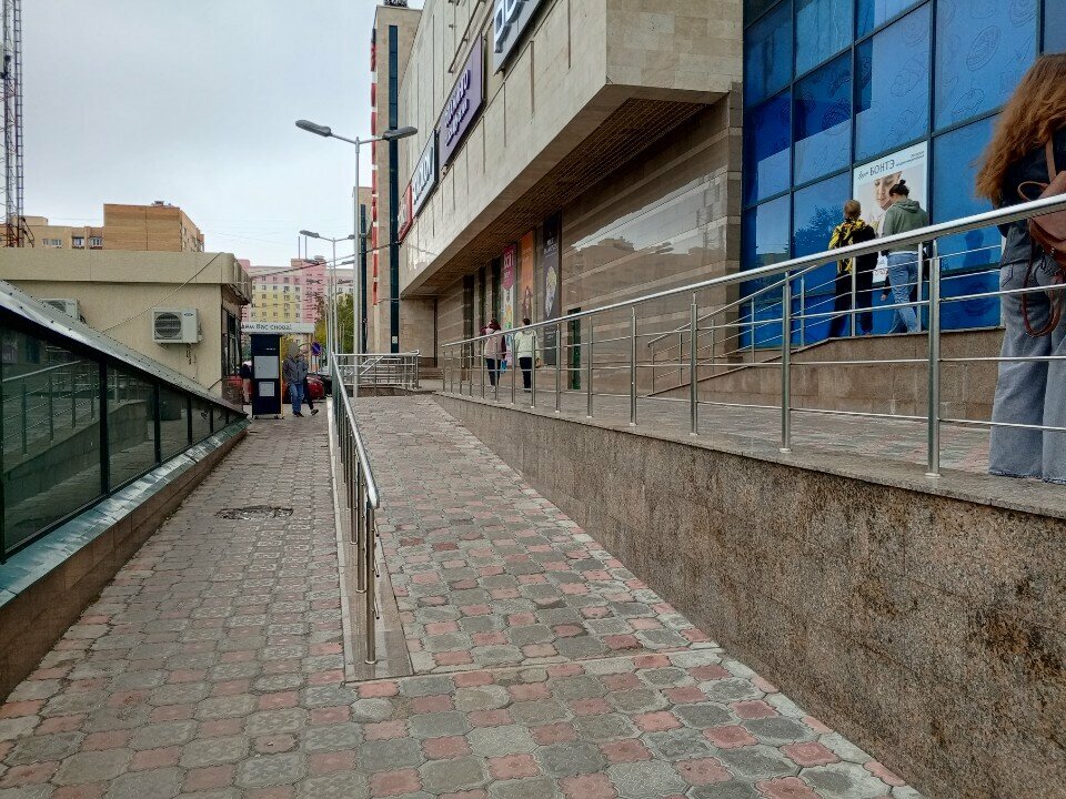Giyim mağazası Fashion Street, Kolomna, foto