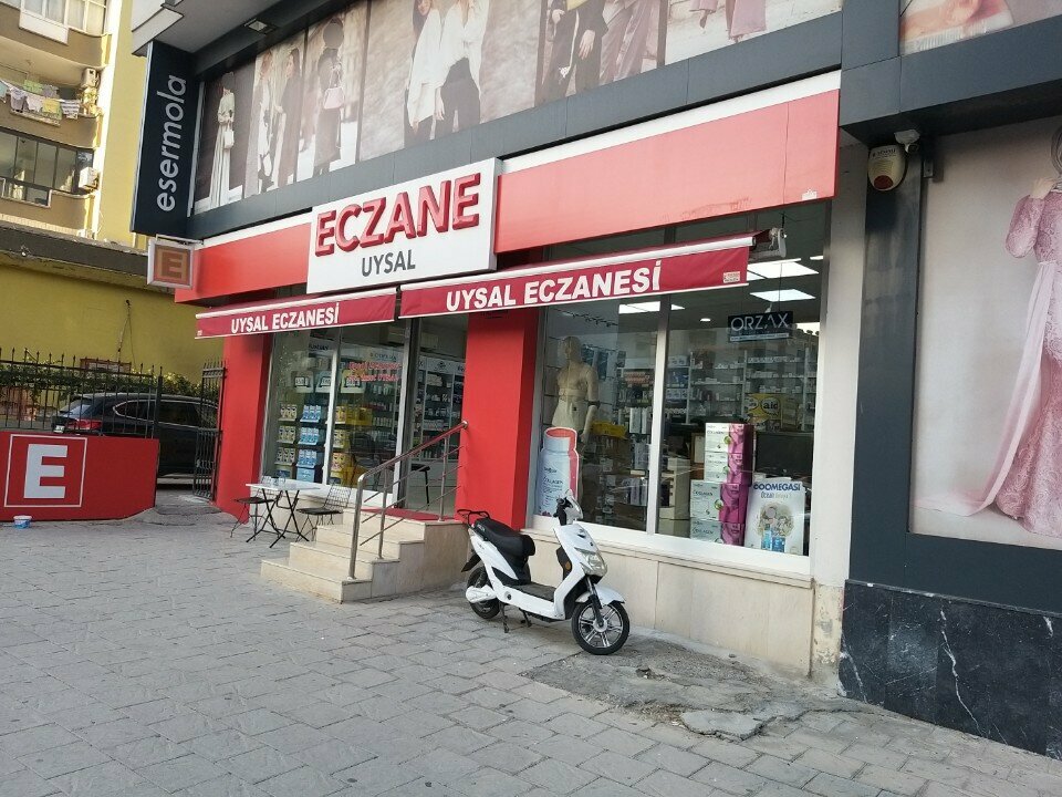 Giyim mağazası Uysal Eczane, Adana, foto