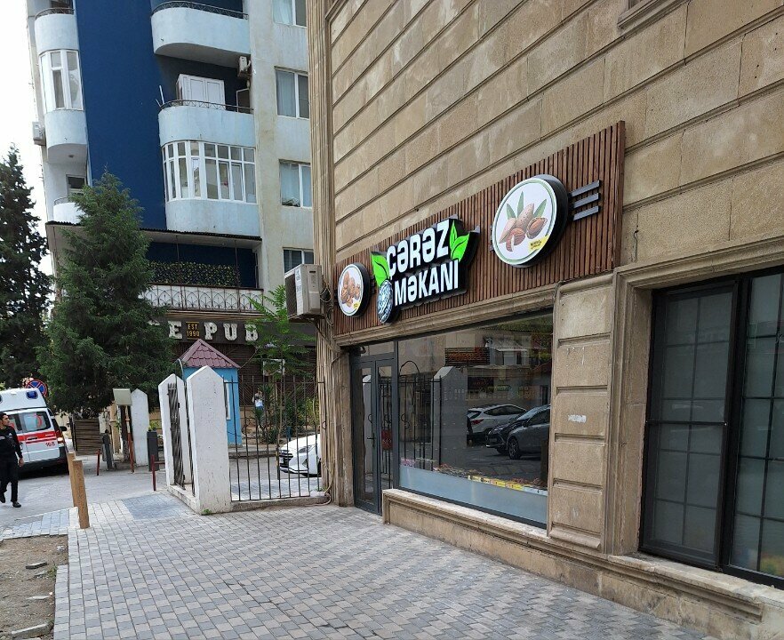 Kuruyemiş, atıştırmalık, kuru meyve Çərəz Məkanı, Bakü, foto
