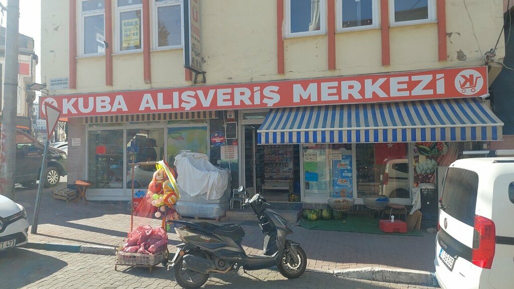 Süpermarket Kuba Alışveriş Merkezi, Bursa, foto