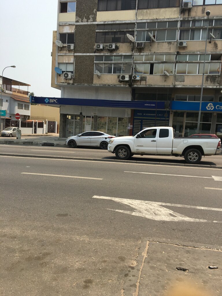 Banka Banco de Poupança e Crédito, Loanda, foto