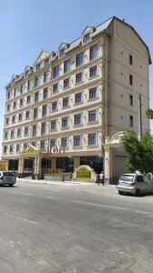 Dastan Grand (Kurmanbek Street No:7А), otel  Celalabat'tan