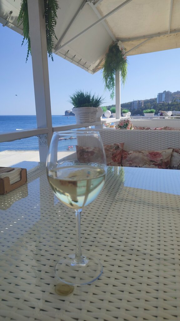 Plaj Гуровские камни, Kırım Cumhuriyeti, foto