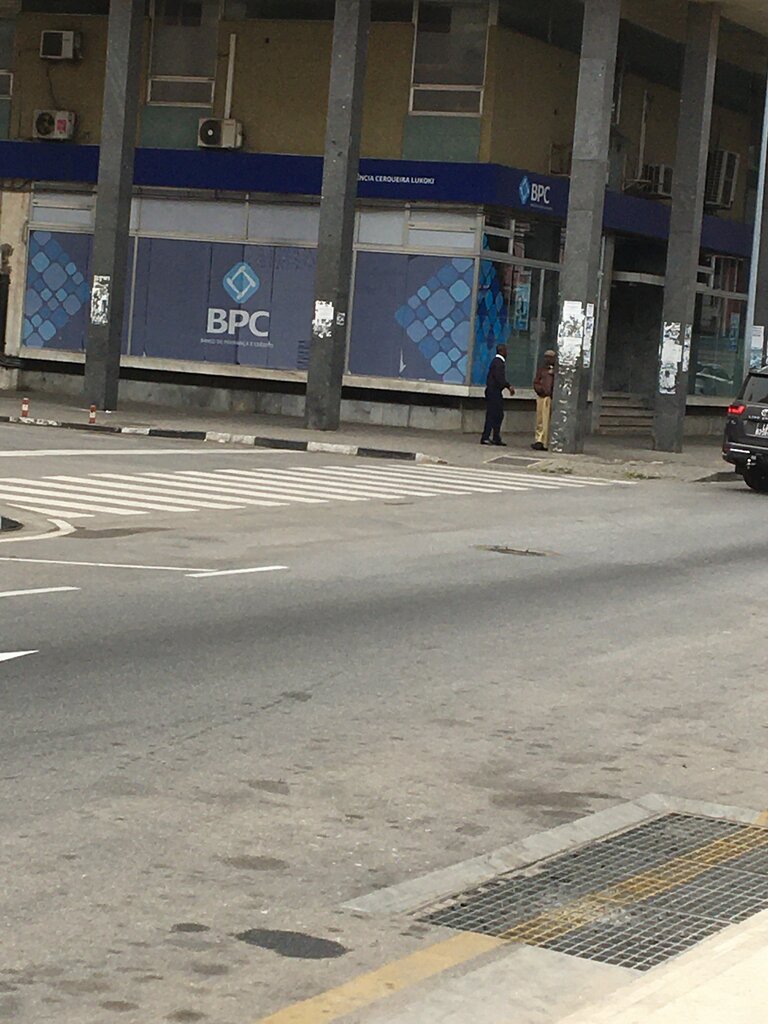 Banka Banco de Poupança e Crédito, Loanda, foto
