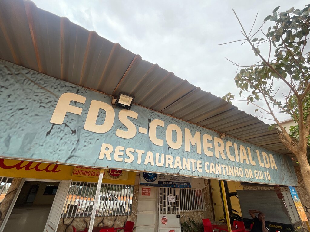 Alışveriş merkezleri Galeria Comercial D2, Loanda, foto