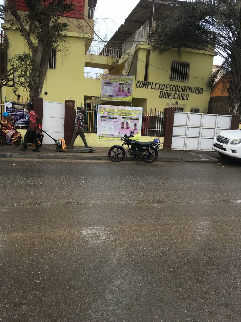 Ortaokul Complexo Escolar Primária Dion Carlo, Loanda, foto