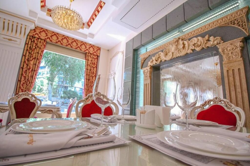 Restoran Mas Liberty Steak House, Tiflis, foto