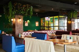 Taifun (Absalyamova Street No:37А, City of Kazan), kafe  Kazan'dan