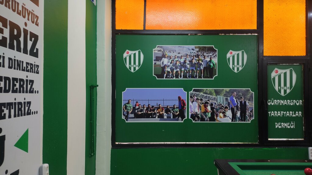 Dernekler, birlikler Gürpınarspor Tataftarlar Derneği, İstanbul, foto