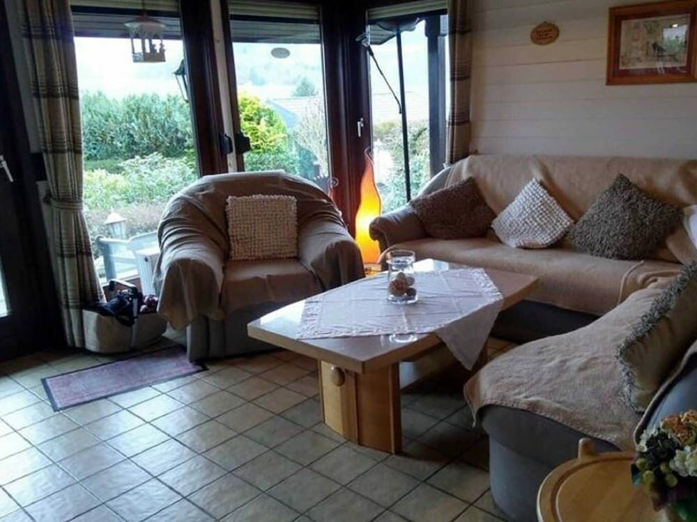 Otel Holiday Home on Lake Henne With Terrace, Kuzey Ren‑Vestfalya, foto