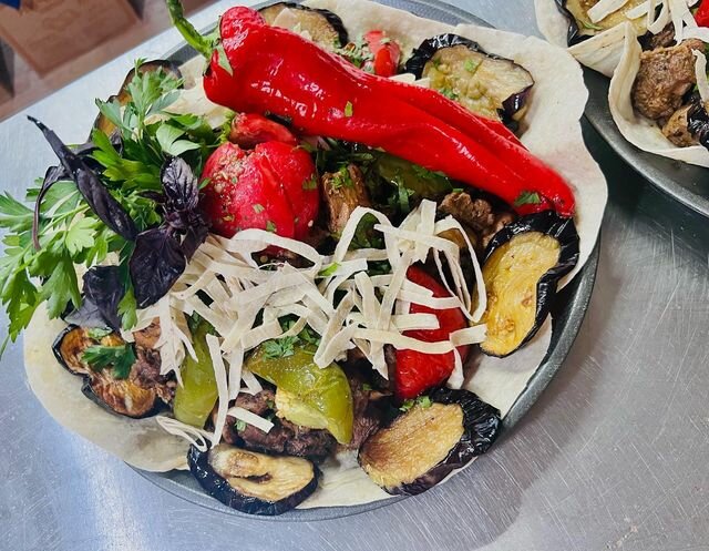 Kafe U soseda, Almatı, foto