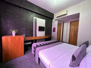 Black Art Otel (İstanbul, Beyoğlu, Bostan Mah., Yaya Köprüsü Sok., 18), otel  İstanbul'dan