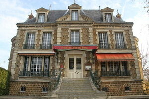 Hostellerie du Parc (Hauts-de-France, Oise, Liancourt, Avenue d'Île de ), pansiyonlar, hosteller