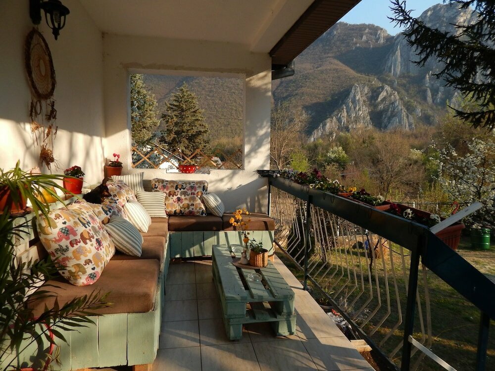 Otel Impeccable Apartment With View in Dolna Matka, Dünya, foto