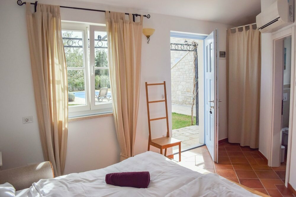 Otel Villas Vabriga, Dünya, foto