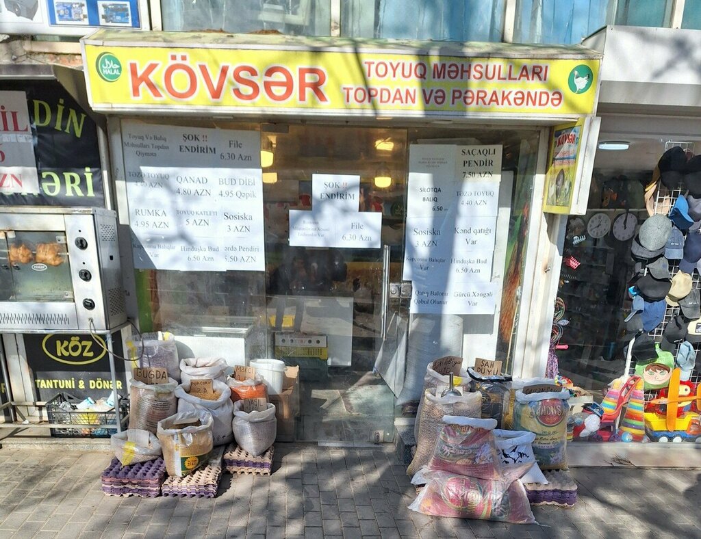 Market Kövsər, Bakü, foto