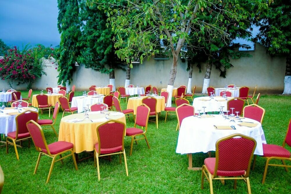 Otel A L'hôtel Akparo, Dabou, foto