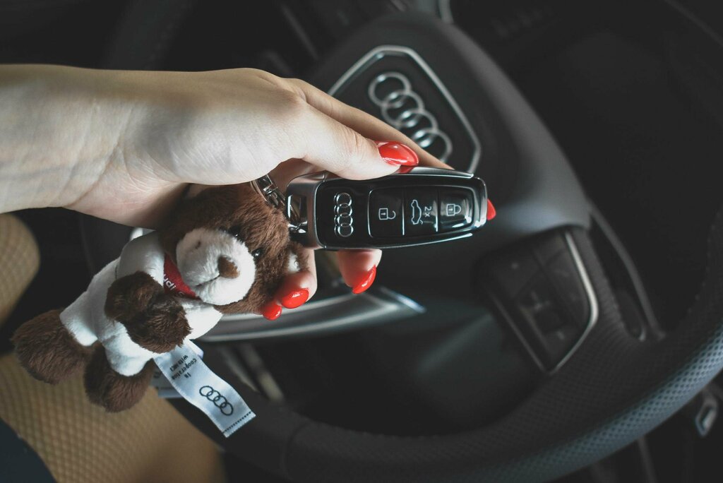 Otomobil satış galerileri Автомир, Audi, Novosibirsk, foto