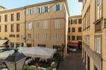 Casa Aurora 1st Floor 2 Bedrooms 2 Bathrooms Apartments in the Central Square of Piazza Napoleone (Piazza Napoleone No:11, Lucca), kısa süreli konaklama