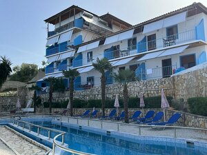 Blue Holiday Hotel (Vlorë County, Vlorë), otel  Avlonya İli'nden