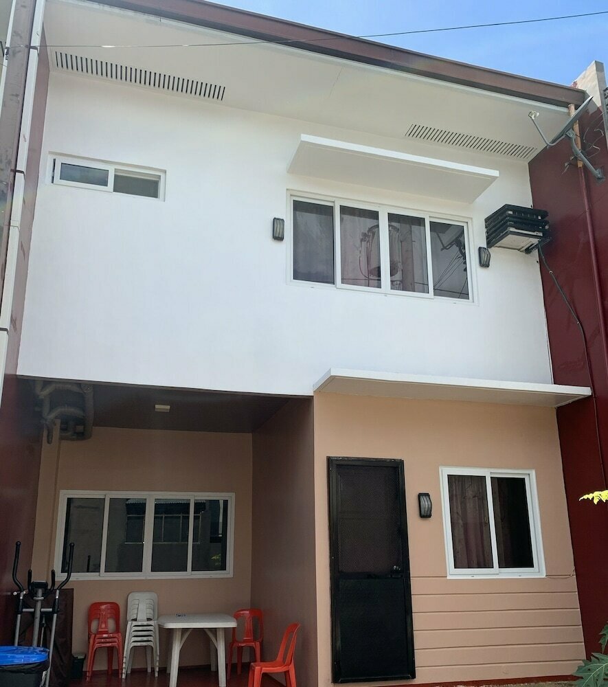 Daireler Mactan Transient Townhouse, , foto