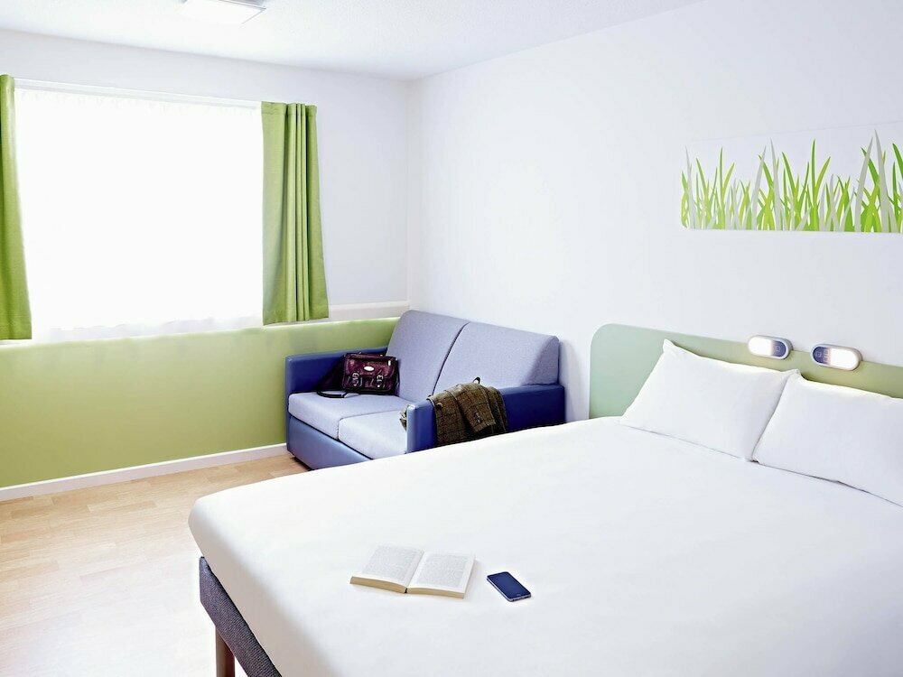 Otel Ibis budget Warrington Lymm Services, İngiltere, foto