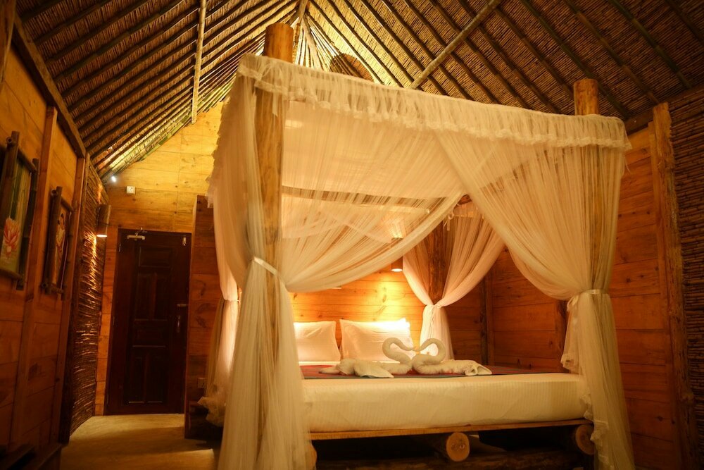 Otel Thejan Beach Cabanas, , foto