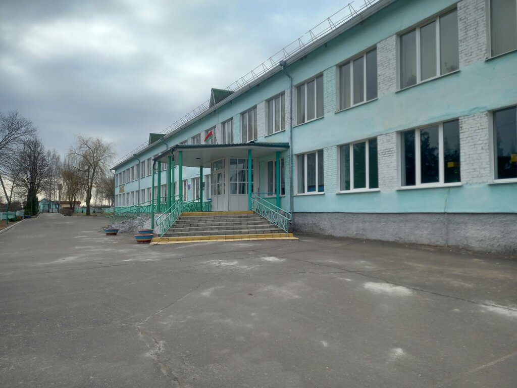Ortaokul Молятичский УПК детский сад - средняя школа, Mogiliovskaya oblastı, foto