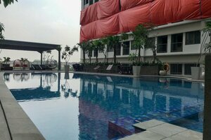 Comfort Studio At Gateway Park Apartment (West Java, Jalan Raya Curug - Parung Panjang), otel  Bekasi'den