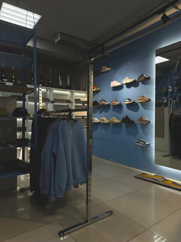 Spor giyim ve ayakkabı Монашка, Kazan, foto