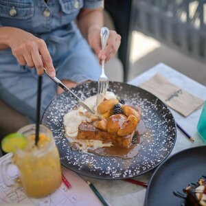 La Brioche (Rahmania Mall, Alrahmanya 8, Al Rahmanneya Suburb, Sharjah), kafe  Sharjah'tan