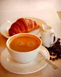 The J Cafe (1/13, Umm Suqeim Street, Dubai), kafe