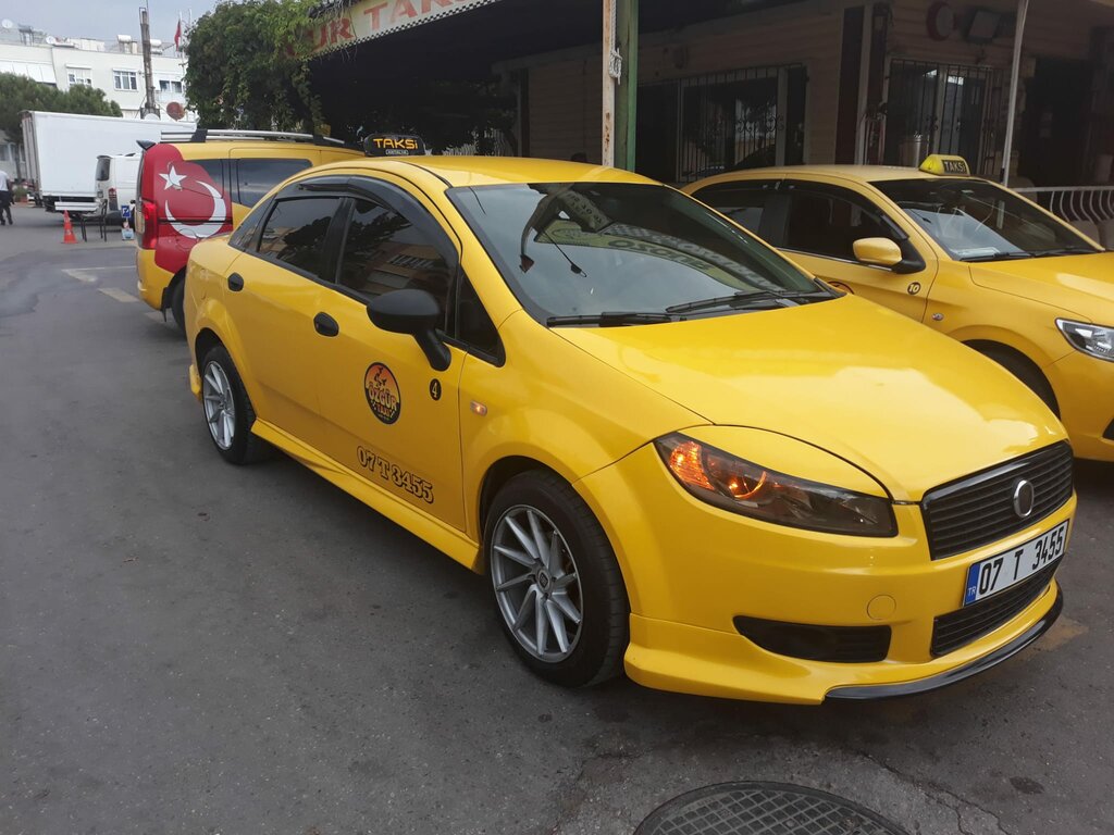 Taksi Özgür Taksi, Antalya, foto
