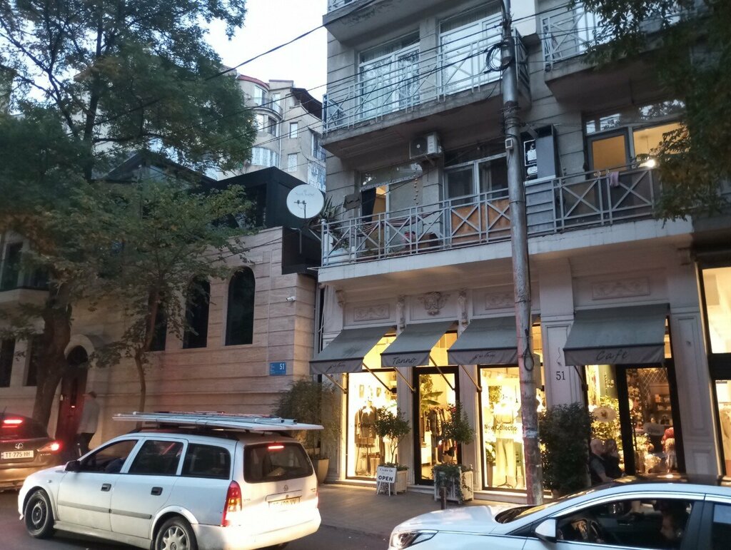 Giyim mağazası Boutique/Cafe Tanno, Tiflis, foto