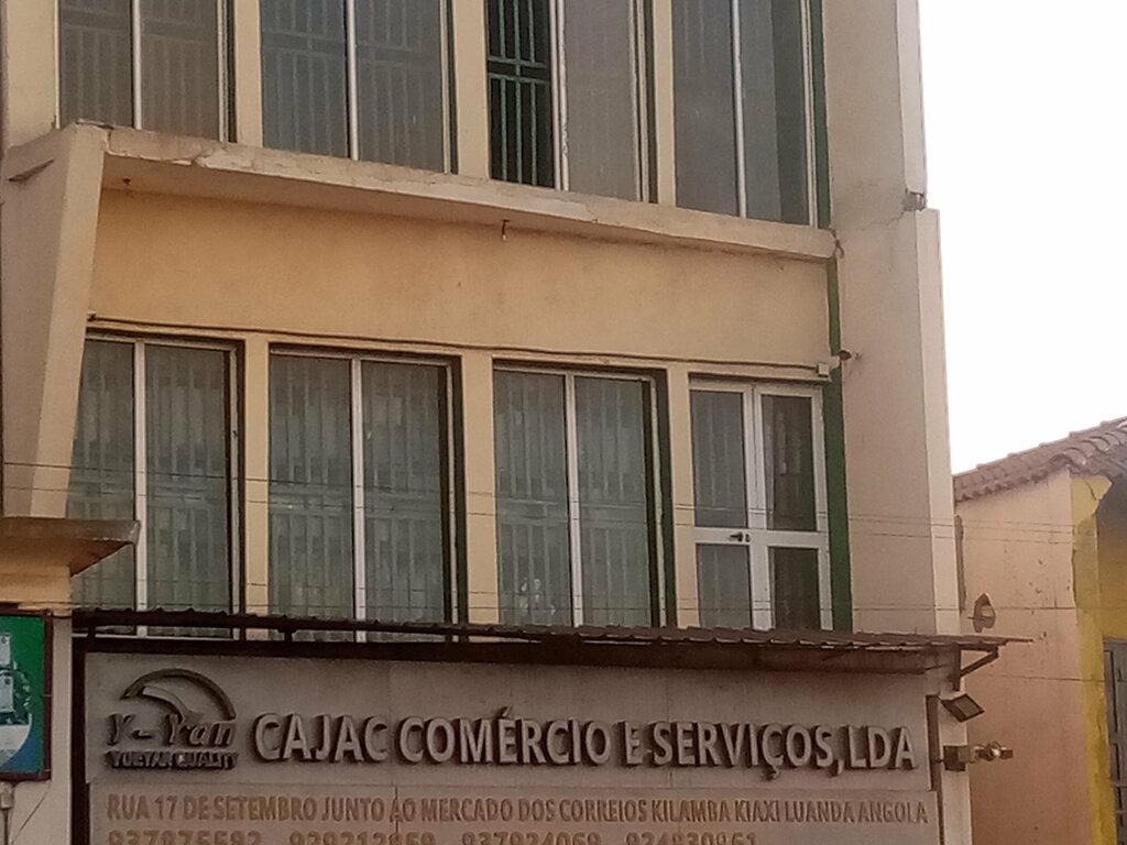 Otomobil servisi Cajac commercio geral, Loanda, foto