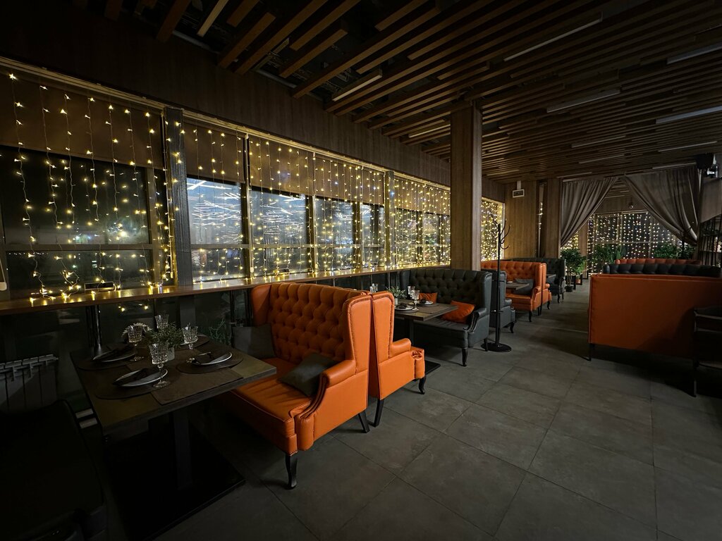 Kafe Prozharka, Norilsk, foto
