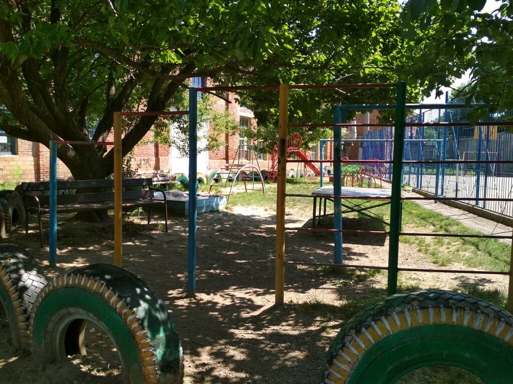 Oyun alanı Детская площадка, Krasnodar, foto
