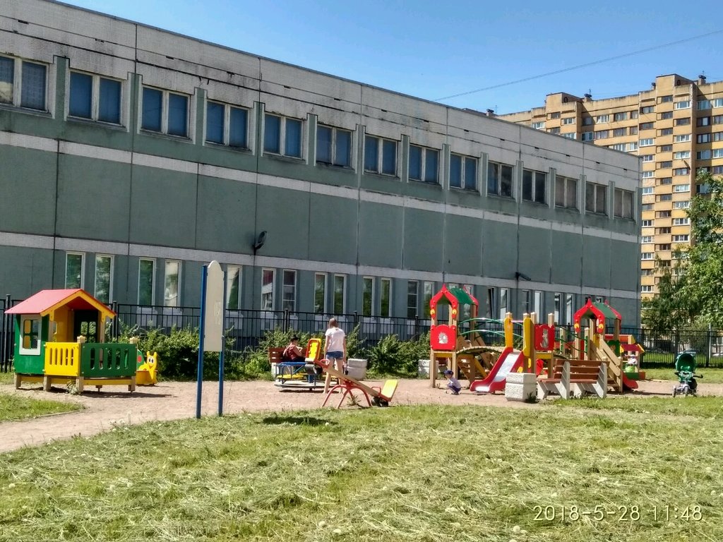 Oyun alanı Playground, Saint‑Petersburg, foto