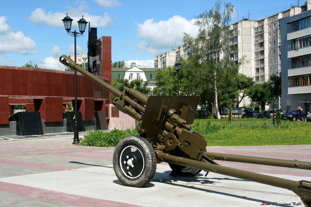 Teknoloji anıtı Выставка военной техники, Tver, foto
