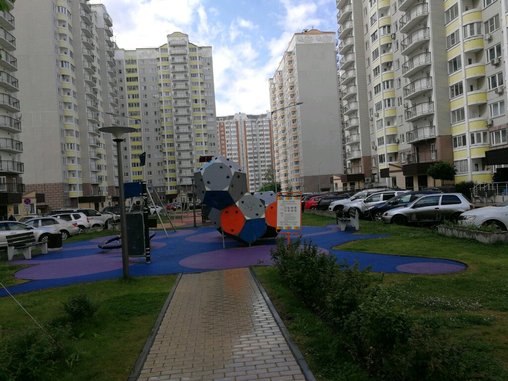 Oyun alanı Playground, Moskovski, foto