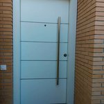Norestim, Cerrajería y Carpintería Metálica (Comunidad Autònoma de Cataluña, Barcelona, Carrer Gran de Sant Andreu), kapılar  Katalonya'dan