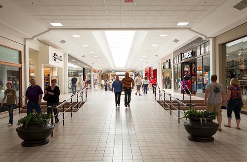 Alışveriş merkezleri Tippecanoe Mall, İndiana Eyaleti, foto