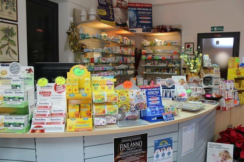 Kozmetik ve parfümeri mağazaları Parafarmacia Domu Medica, Sardunya, foto