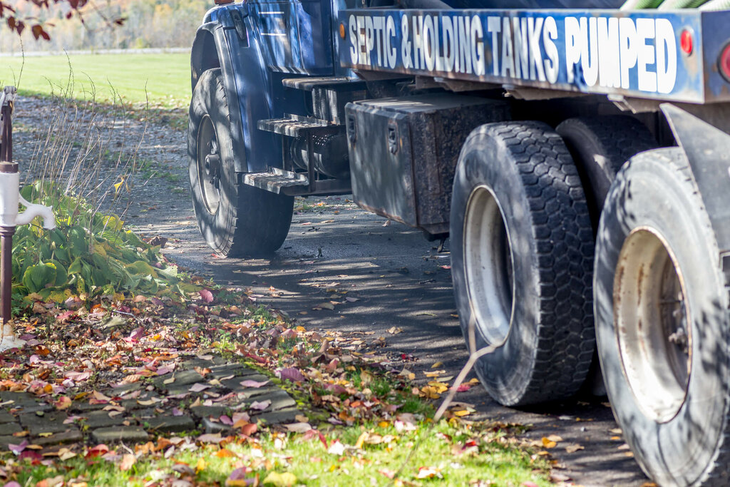 Sıhhi tesisat hizmetleri Winding Creek Septic Services, LLC, Pennsylvania, foto