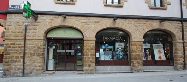Eczaneler Farmacia Aristegui, Bask Ülkesi, foto