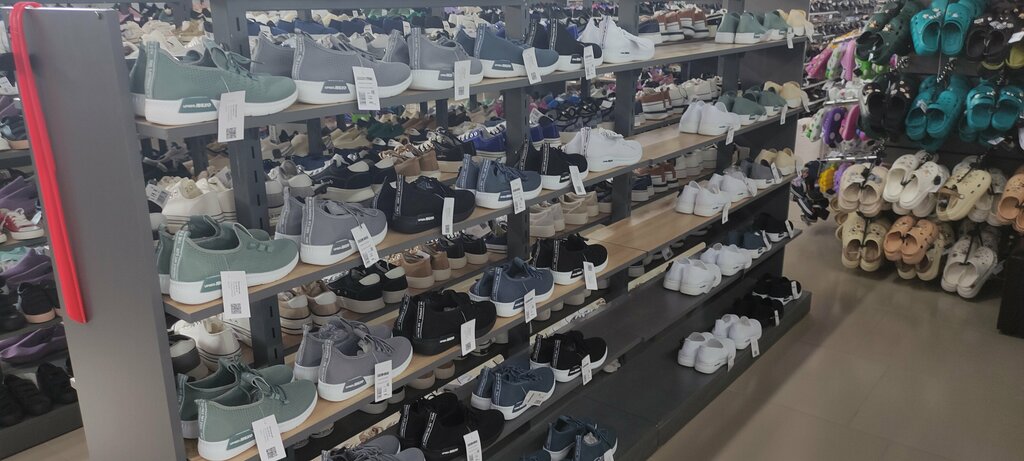 Giyim mağazası Moda for Life, Kropotkin, foto