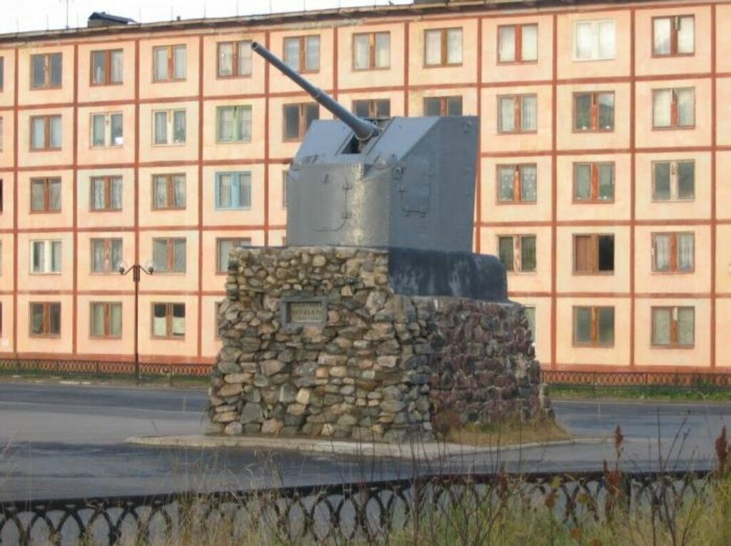 Anıt, heykel Защитникам Заполярья, Zaozersk, foto