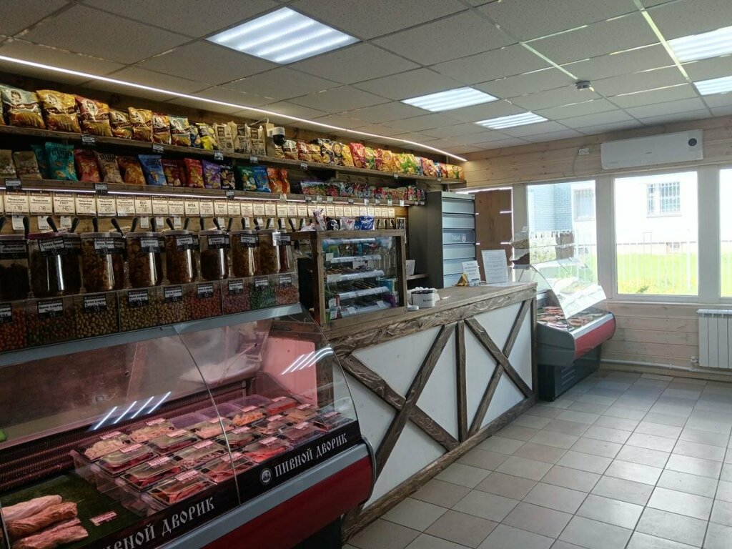 Bira dükkanı Pivnoy Dvorik, Yaroslavl, foto