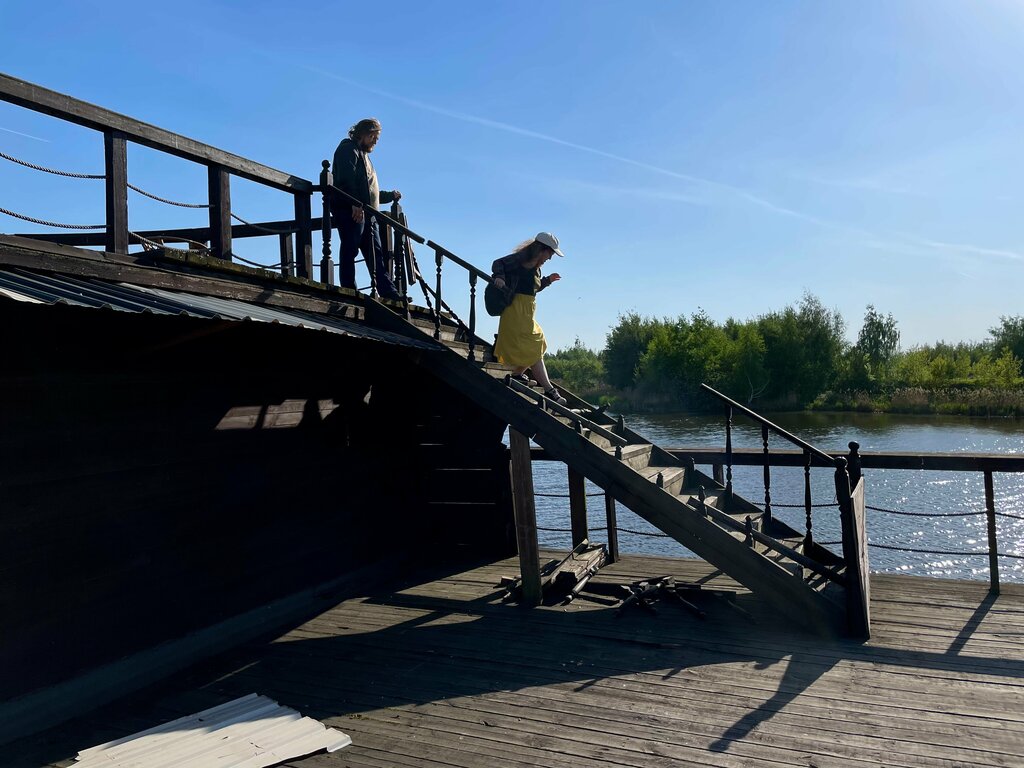 Dekorasyon ve süsleme, onur panosu Корабль-бар Алые Паруса, Nijni Novgorod, foto